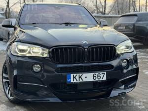 Blue BMW X5 2017 in Riga, with an engine capacity of 3.00 L and mileage of 0 thousand km for 29690 €, photo  on AUTOMOTO.COM.LV