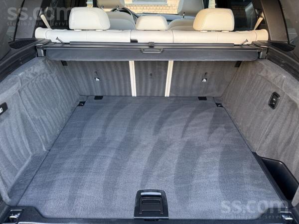 Blue BMW X5 2017 in Riga, with an engine capacity of 3.00 L and mileage of 190 thousand km for 21500 €, photo 10 on AUTOMOTO.COM.LV
