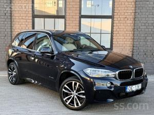 Blue BMW X5 2017 in Riga, with an engine capacity of 3.00 L and mileage of 190 thousand km for 21400 €, photo 3 on AUTOMOTO.COM.LV