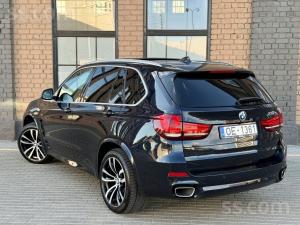 Blue BMW X5 2017 in Riga, with an engine capacity of 3.00 L and mileage of 190 thousand km for 21400 €, photo 4 on AUTOMOTO.COM.LV