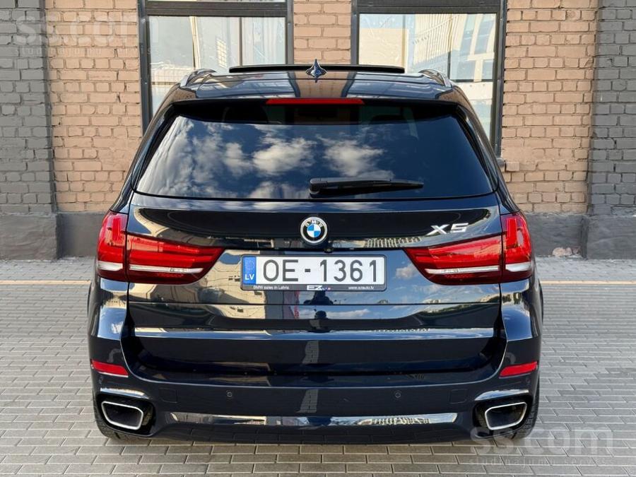 Blue BMW X5 2017 in Riga, with an engine capacity of 3.00 L and mileage of 190 thousand km for 21400 €, photo 5 on AUTOMOTO.COM.LV