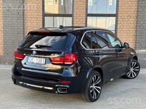 Blue BMW X5 2017 in Riga, with an engine capacity of 3.00 L and mileage of 190 thousand km for 21400 €, photo 6 on AUTOMOTO.COM.LV