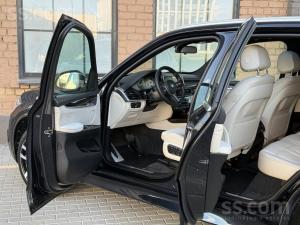 Blue BMW X5 2017 in Riga, with an engine capacity of 3.00 L and mileage of 190 thousand km for 21400 €, photo 7 on AUTOMOTO.COM.LV