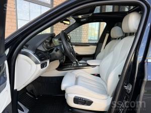 Blue BMW X5 2017 in Riga, with an engine capacity of 3.00 L and mileage of 190 thousand km for 21400 €, photo 9 on AUTOMOTO.COM.LV