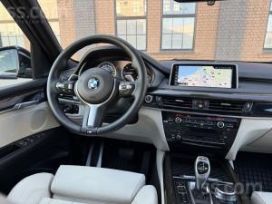 Blue BMW X5 2017 in Riga, with an engine capacity of 3.00 L and mileage of 190 thousand km for 21400 €, photo 17 on AUTOMOTO.COM.LV