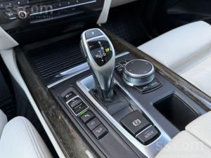 Blue BMW X5 2017 in Riga, with an engine capacity of 3.00 L and mileage of 190 thousand km for 21400 €, photo 25 on AUTOMOTO.COM.LV