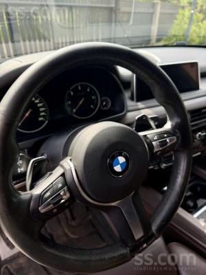 Blue BMW X5 2017 in Riga, with an engine capacity of 3.00 L and mileage of 167 thousand km for 25900 €, photo 4 on AUTOMOTO.COM.LV