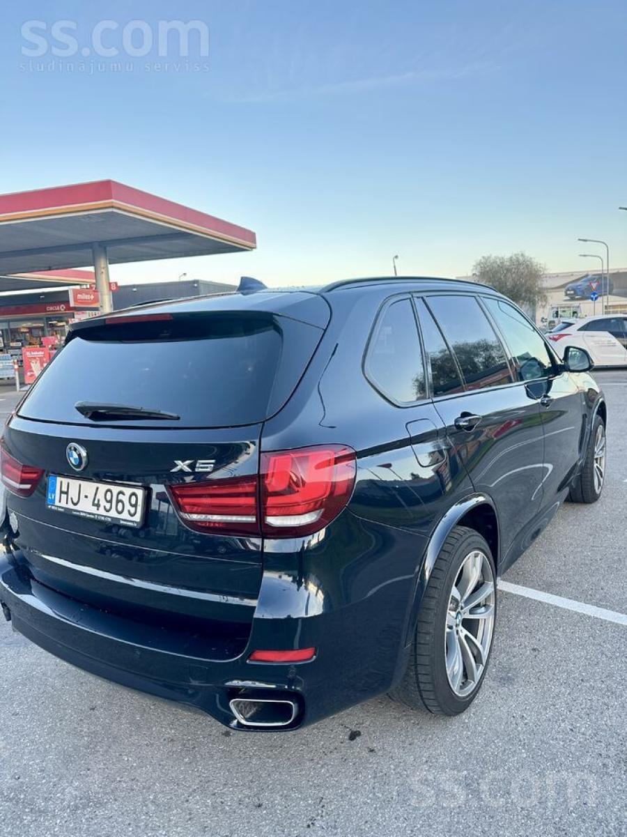 Blue BMW X5 2017 in Riga, with an engine capacity of 3.00 L and mileage of 167 thousand km for 25900 €, photo 9 on AUTOMOTO.COM.LV