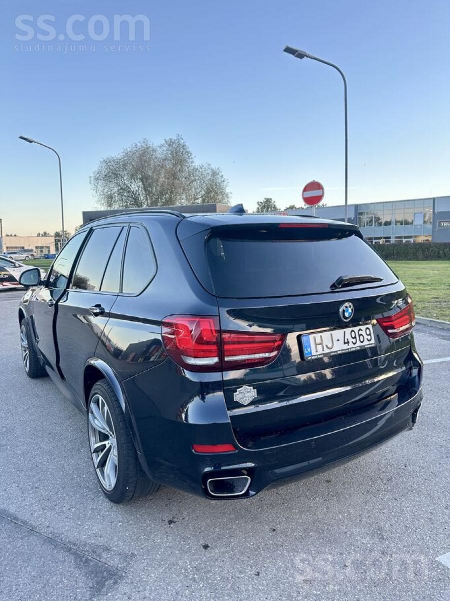 Blue BMW X5 2017 in Riga, with an engine capacity of 3.00 L and mileage of 167 thousand km for 25900 €, photo 10 on AUTOMOTO.COM.LV