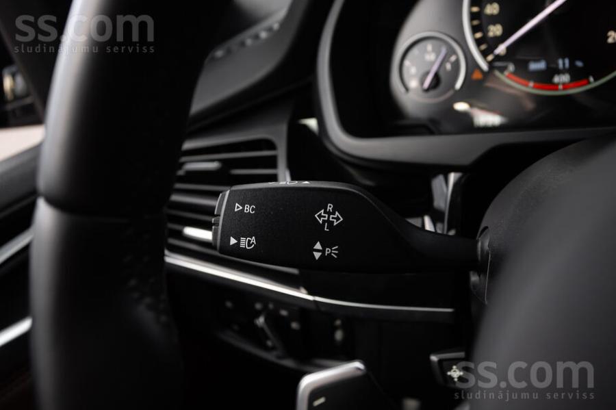 Zils BMW X5 2017 Jelgava, ar dzinēja tilpumu 2.00 L un nobraukumu 0 tūkst. km par 20500 €, foto 17 vietnē AUTOMOTO.COM.LV