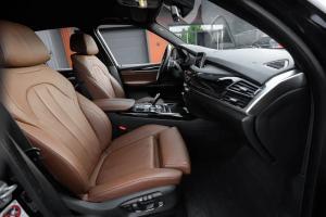 Blue BMW X5 2017 in Jelgava, with an engine capacity of 2.00 L and mileage of 121 thousand km for 20500 €, photo 29 on AUTOMOTO.COM.LV