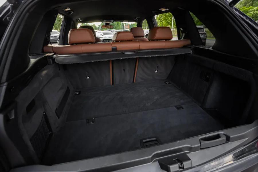 Blue BMW X5 2017 in Jelgava, with an engine capacity of 2.00 L and mileage of 121 thousand km for 20500 €, photo 32 on AUTOMOTO.COM.LV