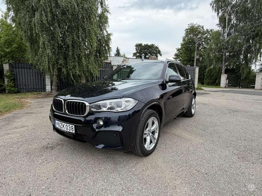 Blue BMW X5 2017 in Kedainiai, with an engine capacity of 2.00 L and mileage of 255 thousand km for 21000 €, photo 1 on AUTOMOTO.COM.LV