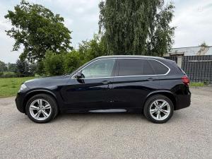 Blue BMW X5 2017 in Kedainiai, with an engine capacity of 2.00 L and mileage of 255 thousand km for 21000 €, photo 3 on AUTOMOTO.COM.LV