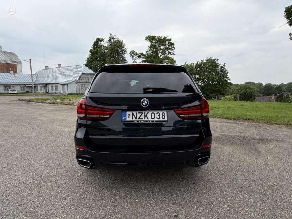 Blue BMW X5 2017 in Kedainiai, with an engine capacity of 2.00 L and mileage of 255 thousand km for 21000 €, photo 4 on AUTOMOTO.COM.LV