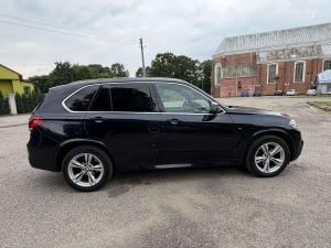Blue BMW X5 2017 in Kedainiai, with an engine capacity of 2.00 L and mileage of 255 thousand km for 21000 €, photo 7 on AUTOMOTO.COM.LV