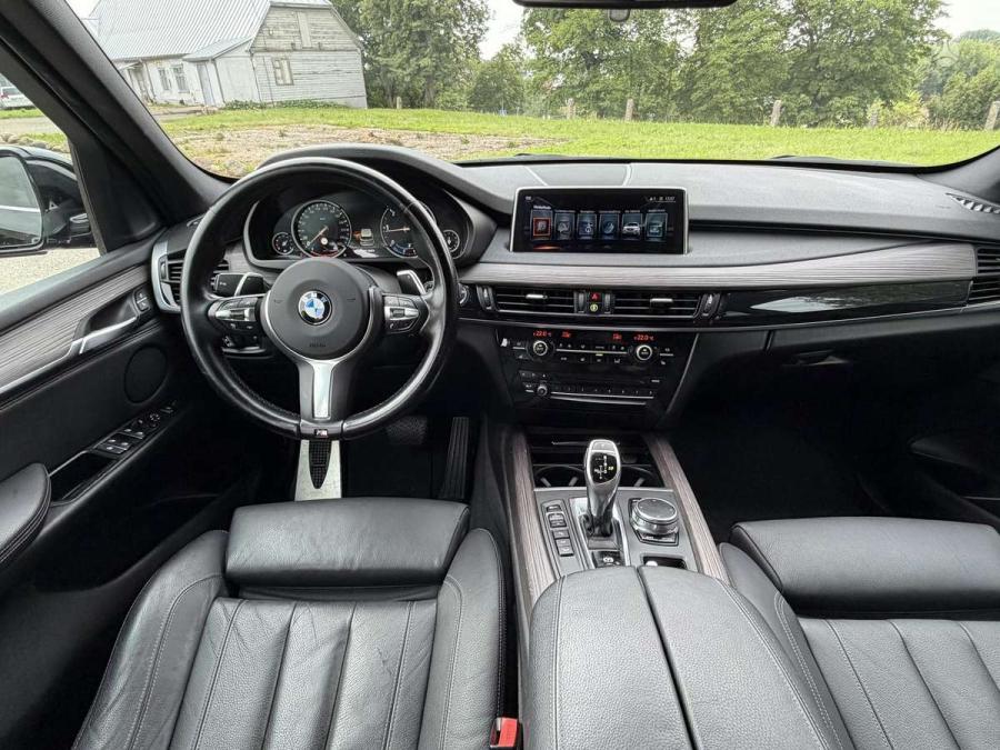 Blue BMW X5 2017 in Kedainiai, with an engine capacity of 2.00 L and mileage of 255 thousand km for 21000 €, photo 9 on AUTOMOTO.COM.LV