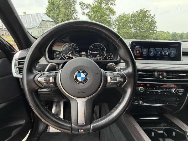 Blue BMW X5 2017 in Kedainiai, with an engine capacity of 2.00 L and mileage of 255 thousand km for 21000 €, photo 9 on AUTOMOTO.COM.LV