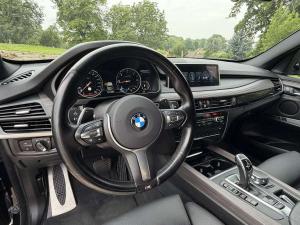 Blue BMW X5 2017 in Kedainiai, with an engine capacity of 2.00 L and mileage of 255 thousand km for 21000 €, photo 12 on AUTOMOTO.COM.LV