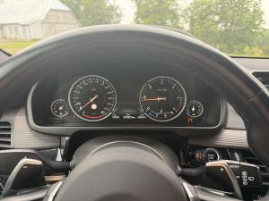 Blue BMW X5 2017 in Kedainiai, with an engine capacity of 2.00 L and mileage of 255 thousand km for 21000 €, photo 13 on AUTOMOTO.COM.LV