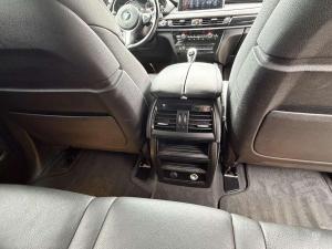 Blue BMW X5 2017 in Kedainiai, with an engine capacity of 2.00 L and mileage of 255 thousand km for 21000 €, photo 18 on AUTOMOTO.COM.LV