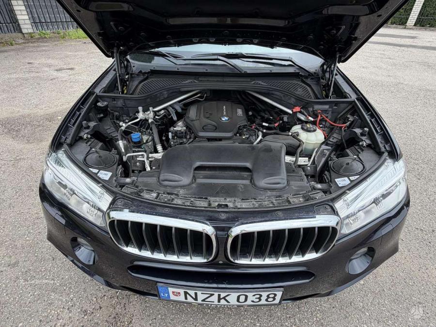 Blue BMW X5 2017 in Kedainiai, with an engine capacity of 2.00 L and mileage of 255 thousand km for 21000 €, photo 23 on AUTOMOTO.COM.LV