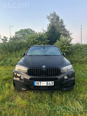 Blue BMW X5 2017 in Riga, with an engine capacity of 3.00 L and mileage of 142 thousand km for 35000 €, photo  on AUTOMOTO.COM.LV
