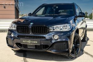 Blue BMW X5 2017 in Riga, with an engine capacity of 3.00 L and mileage of 261 thousand km for 23550 €, photo 3 on AUTOMOTO.COM.LV