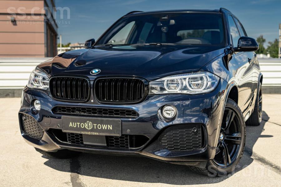 Blue BMW X5 2017 in Riga, with an engine capacity of 3.00 L and mileage of 261 thousand km for 23550 €, photo 3 on AUTOMOTO.COM.LV