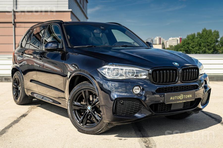 Blue BMW X5 2017 in Riga, with an engine capacity of 3.00 L and mileage of 261 thousand km for 23550 €, photo 5 on AUTOMOTO.COM.LV