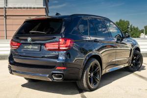 Blue BMW X5 2017 in Riga, with an engine capacity of 3.00 L and mileage of 261 thousand km for 23550 €, photo 6 on AUTOMOTO.COM.LV