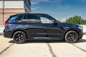 Blue BMW X5 2017 in Riga, with an engine capacity of 3.00 L and mileage of 261 thousand km for 23550 €, photo 8 on AUTOMOTO.COM.LV