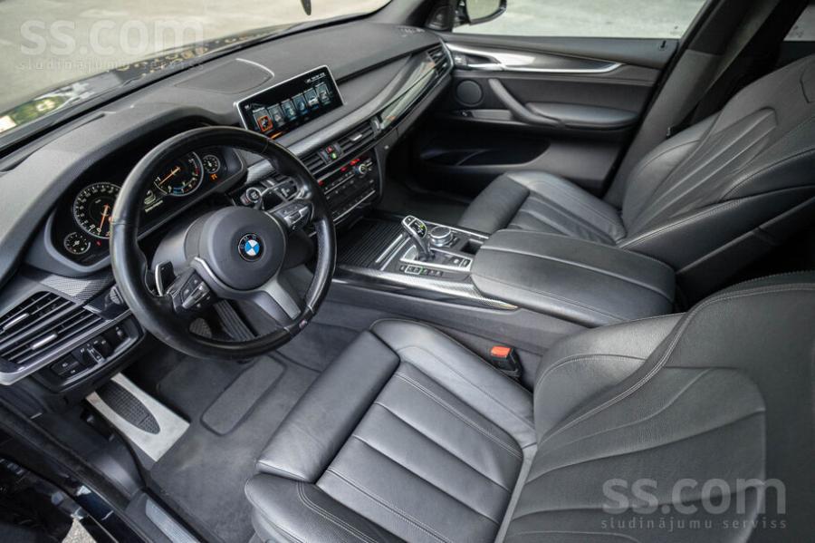 Blue BMW X5 2017 in Riga, with an engine capacity of 3.00 L and mileage of 261 thousand km for 23550 €, photo 13 on AUTOMOTO.COM.LV