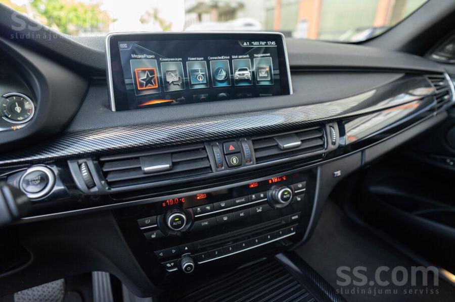 Blue BMW X5 2017 in Riga, with an engine capacity of 3.00 L and mileage of 261 thousand km for 23550 €, photo 19 on AUTOMOTO.COM.LV
