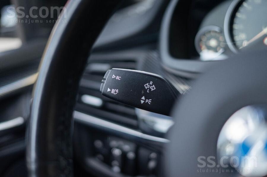 Blue BMW X5 2017 in Riga, with an engine capacity of 3.00 L and mileage of 261 thousand km for 23550 €, photo 24 on AUTOMOTO.COM.LV