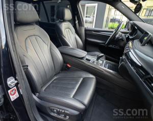 Blue BMW X5 2017 in Riga, with an engine capacity of 3.00 L and mileage of 261 thousand km for 23550 €, photo 32 on AUTOMOTO.COM.LV