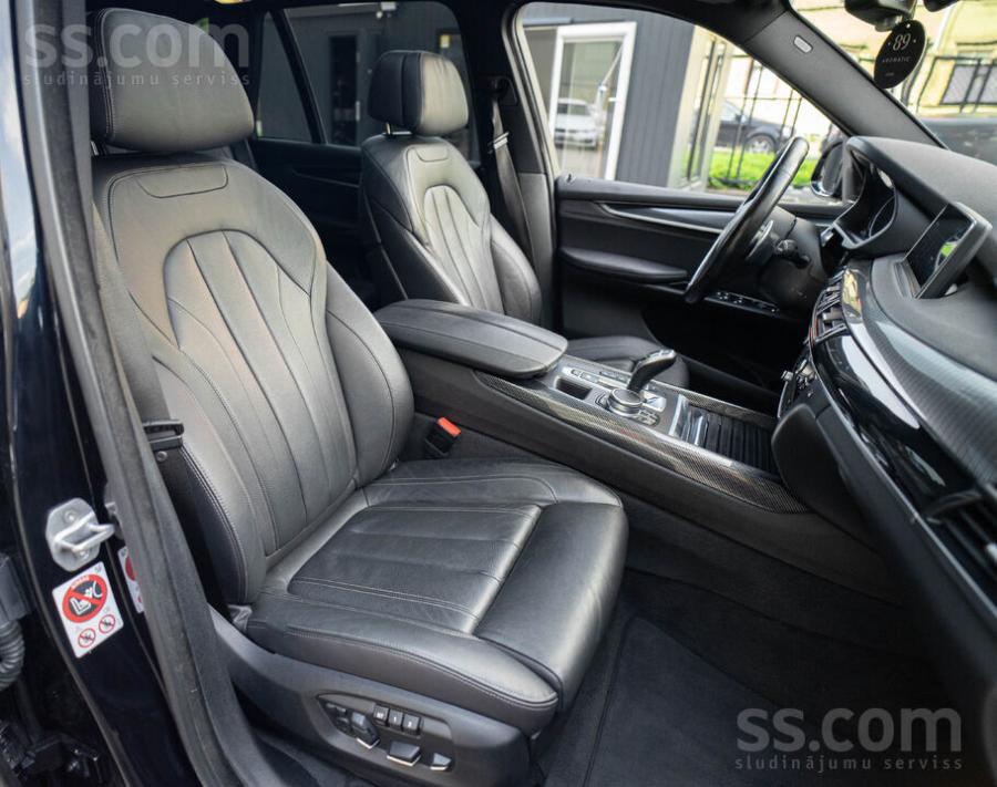 Blue BMW X5 2017 in Riga, with an engine capacity of 3.00 L and mileage of 261 thousand km for 23550 €, photo 32 on AUTOMOTO.COM.LV