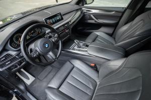 Zils BMW X5 2017 Rīga, ar dzinēja tilpumu 3.00 L un nobraukumu 261 tūkst. km par 23550 €, foto 12 vietnē AUTOMOTO.COM.LV