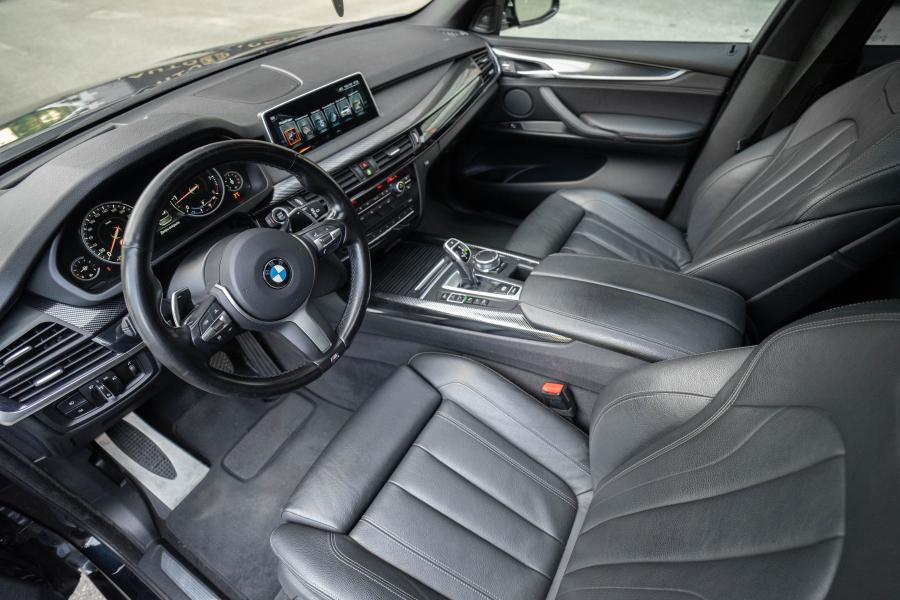 Zils BMW X5 2017 Rīga, ar dzinēja tilpumu 3.00 L un nobraukumu 261 tūkst. km par 23550 €, foto 12 vietnē AUTOMOTO.COM.LV