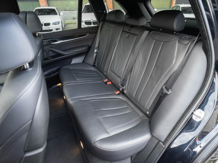 Zils BMW X5 2017 Rīga, ar dzinēja tilpumu 3.00 L un nobraukumu 261 tūkst. km par 23550 €, foto 32 vietnē AUTOMOTO.COM.LV