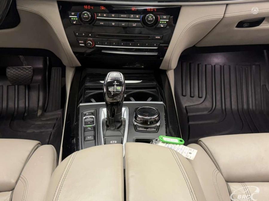 Blue BMW X5 2017 in Vilnius, with an engine capacity of 2.98 L and mileage of 225 thousand km for 19900 €, photo 22 on AUTOMOTO.COM.LV