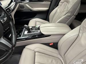Blue BMW X5 2017 in Vilnius, with an engine capacity of 2.98 L and mileage of 225 thousand km for 19900 €, photo 28 on AUTOMOTO.COM.LV
