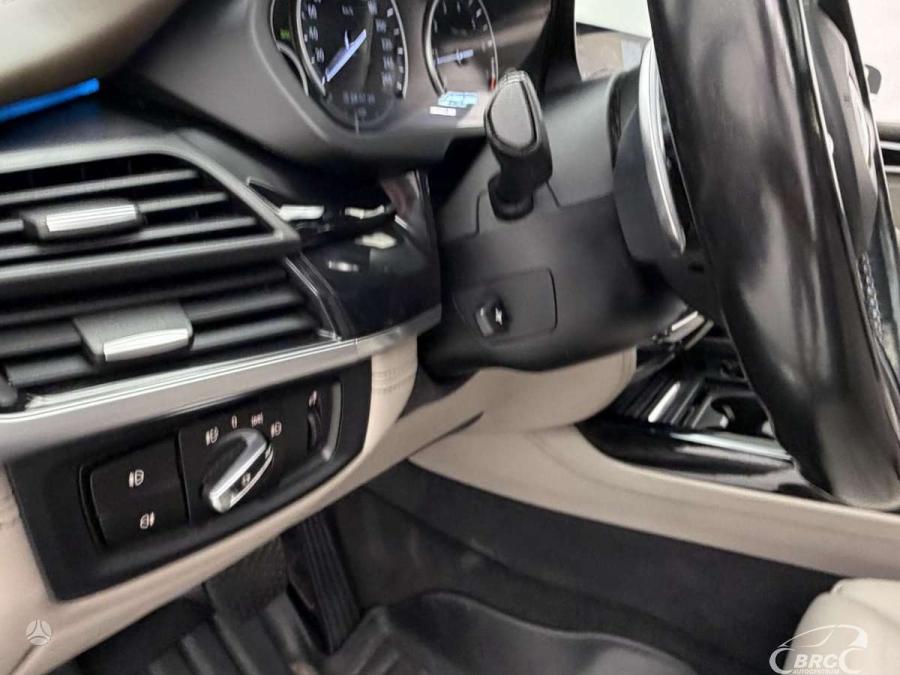 Blue BMW X5 2017 in Vilnius, with an engine capacity of 2.98 L and mileage of 225 thousand km for 19900 €, photo 30 on AUTOMOTO.COM.LV