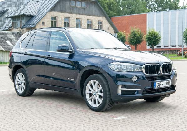 Blue BMW X5 2017 in Cesis, with an engine capacity of 3.00 L and mileage of 269 thousand km for 19550 €, photo 10 on AUTOMOTO.COM.LV