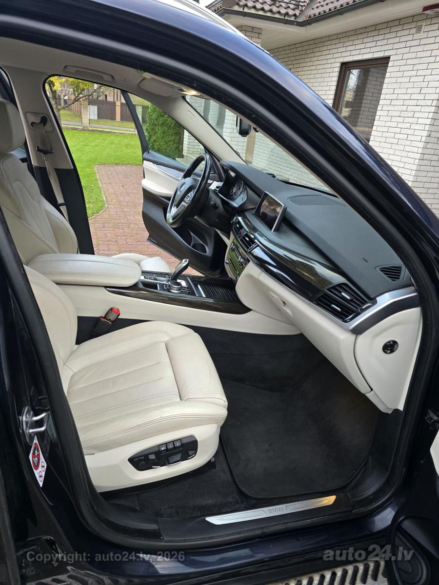 Zils BMW X5 2017 Tallina, ar dzinēja tilpumu 3.00 L un nobraukumu 267 tūkst. km par 20000 €, foto 7 vietnē AUTOMOTO.COM.LV