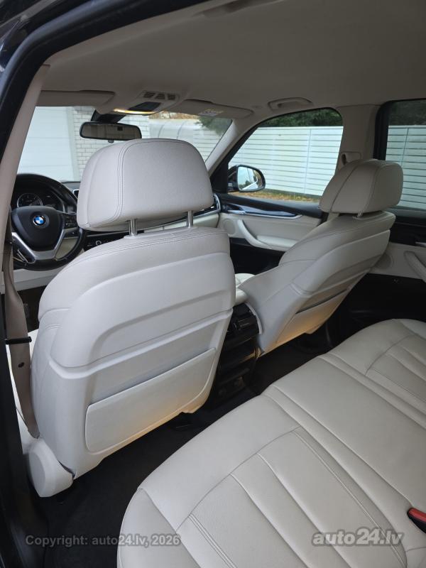 Blue BMW X5 2017 in Tallinn, with an engine capacity of 3.00 L and mileage of 267 thousand km for 20000 €, photo 11 on AUTOMOTO.COM.LV