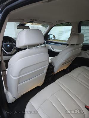 Zils BMW X5 2017 Tallina, ar dzinēja tilpumu 3.00 L un nobraukumu 267 tūkst. km par 20000 €, foto 11 vietnē AUTOMOTO.COM.LV