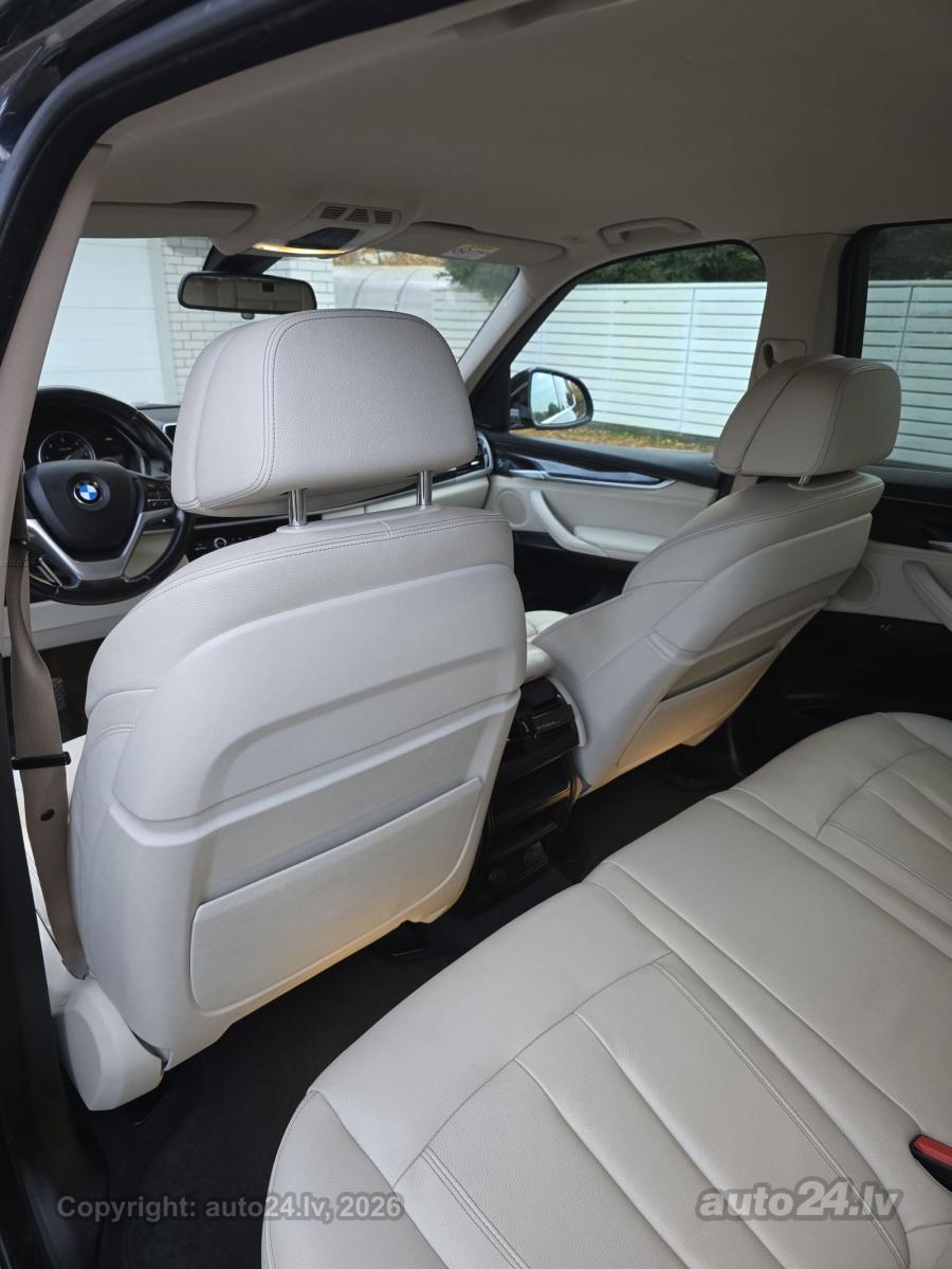 Zils BMW X5 2017 Tallina, ar dzinēja tilpumu 3.00 L un nobraukumu 267 tūkst. km par 20000 €, foto 11 vietnē AUTOMOTO.COM.LV