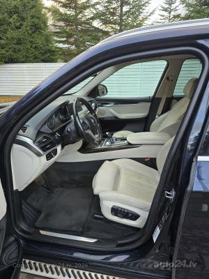 Zils BMW X5 2017 Tallina, ar dzinēja tilpumu 3.00 L un nobraukumu 267 tūkst. km par 20000 €, foto 15 vietnē AUTOMOTO.COM.LV