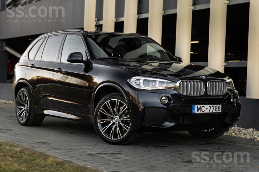 Blue BMW X5 2018 in Riga, with an engine capacity of 2.00 L and mileage of 147 thousand km for 24800 €, photo 1 on AUTOMOTO.COM.LV